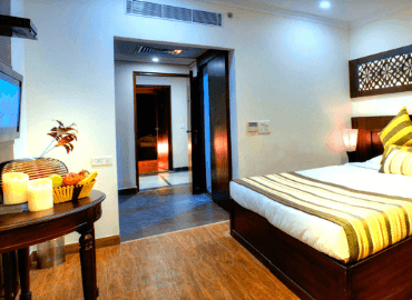 Royale Residency Deluxe Room - Journeydeal